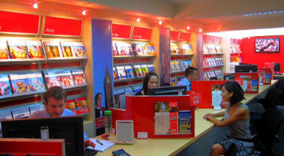 Kick Start Your Career: Become a Flight Centre Consultant