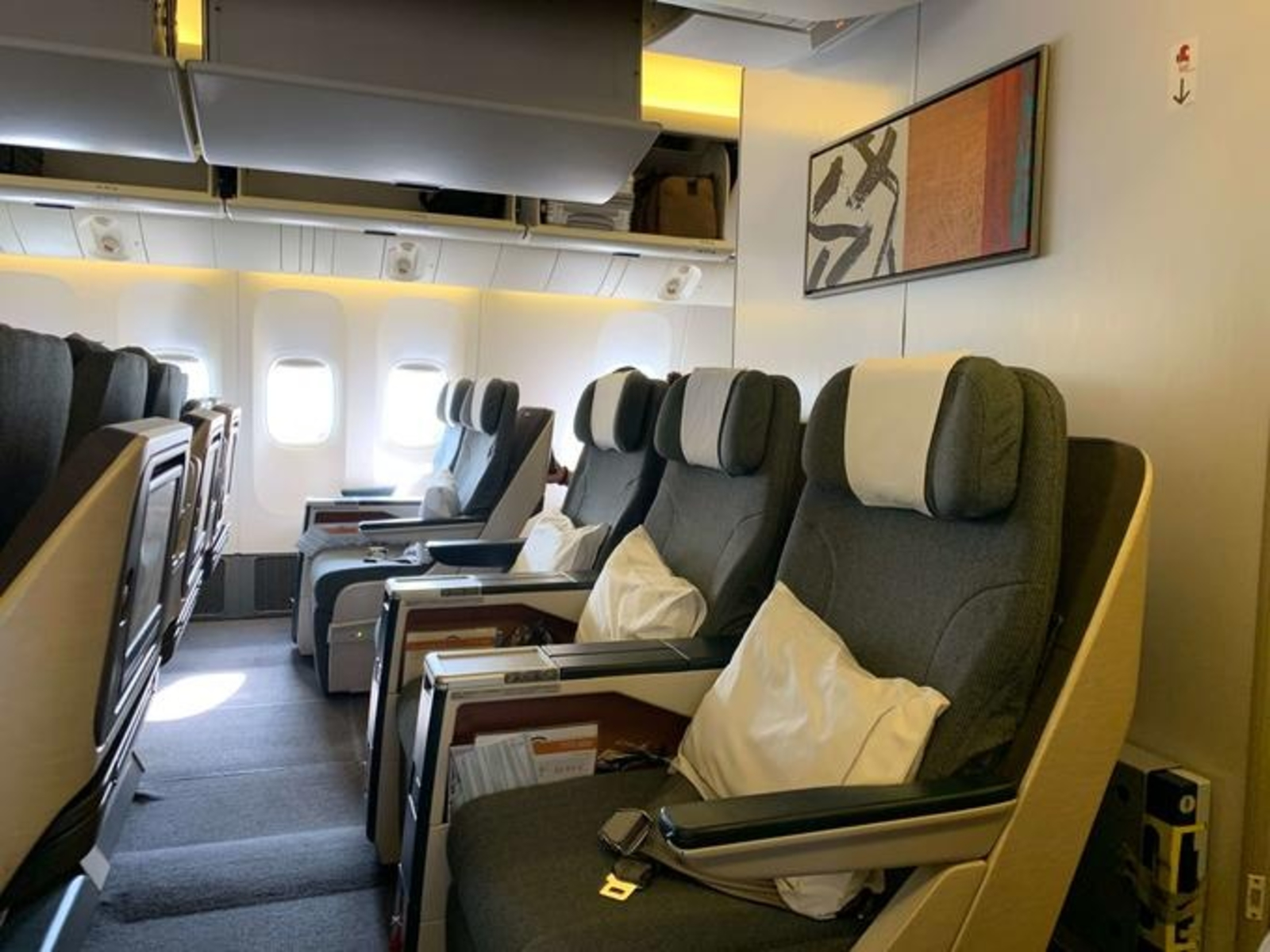 Cathay Pacific Business Class Carry On Baggage Allowance at Charlotte ...