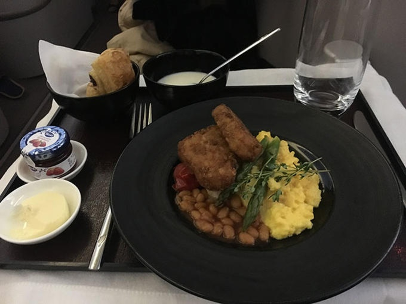 What it’s Like to Fly Business Class with Garuda Indonesia | Flight ...
