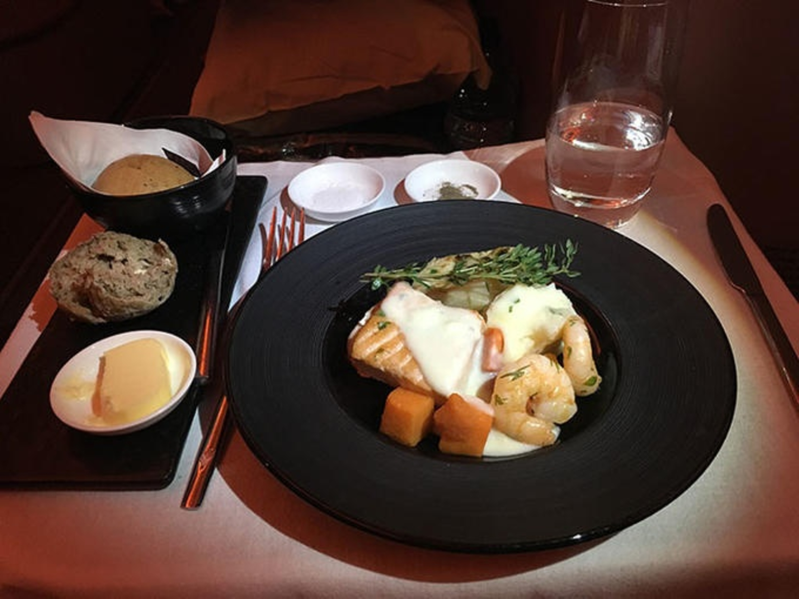 What it’s Like to Fly Business Class with Garuda Indonesia | Flight ...