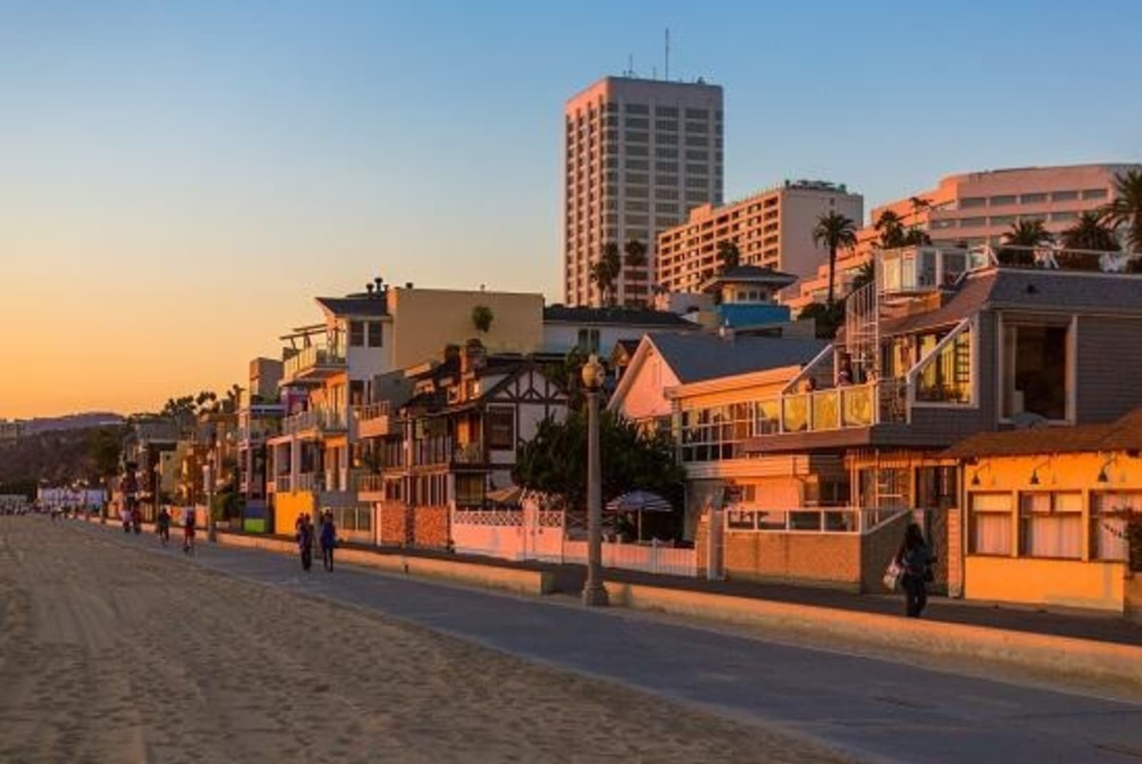 Top reasons to visit Santa Monica | Flight Centre UK