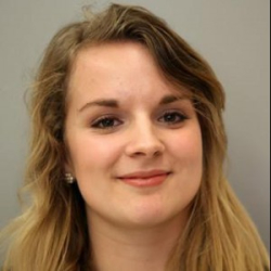 Elle Hunt - Author | Flight Centre NZ